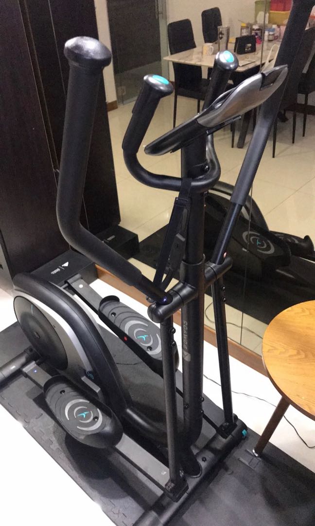 Domyos crossfit elliptical trainer, Sports Equipment, Exercise ...