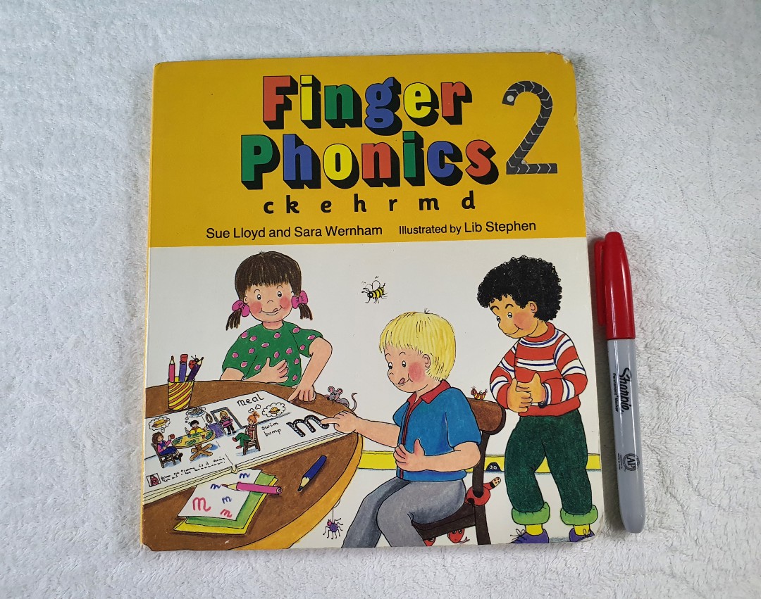 Finger Phonics 2, Hobbies & Toys, Books & Magazines, Children's Books ...
