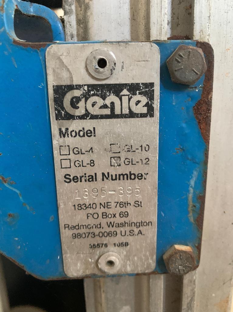 Genie Material Lift GL12, Everything Else on Carousell