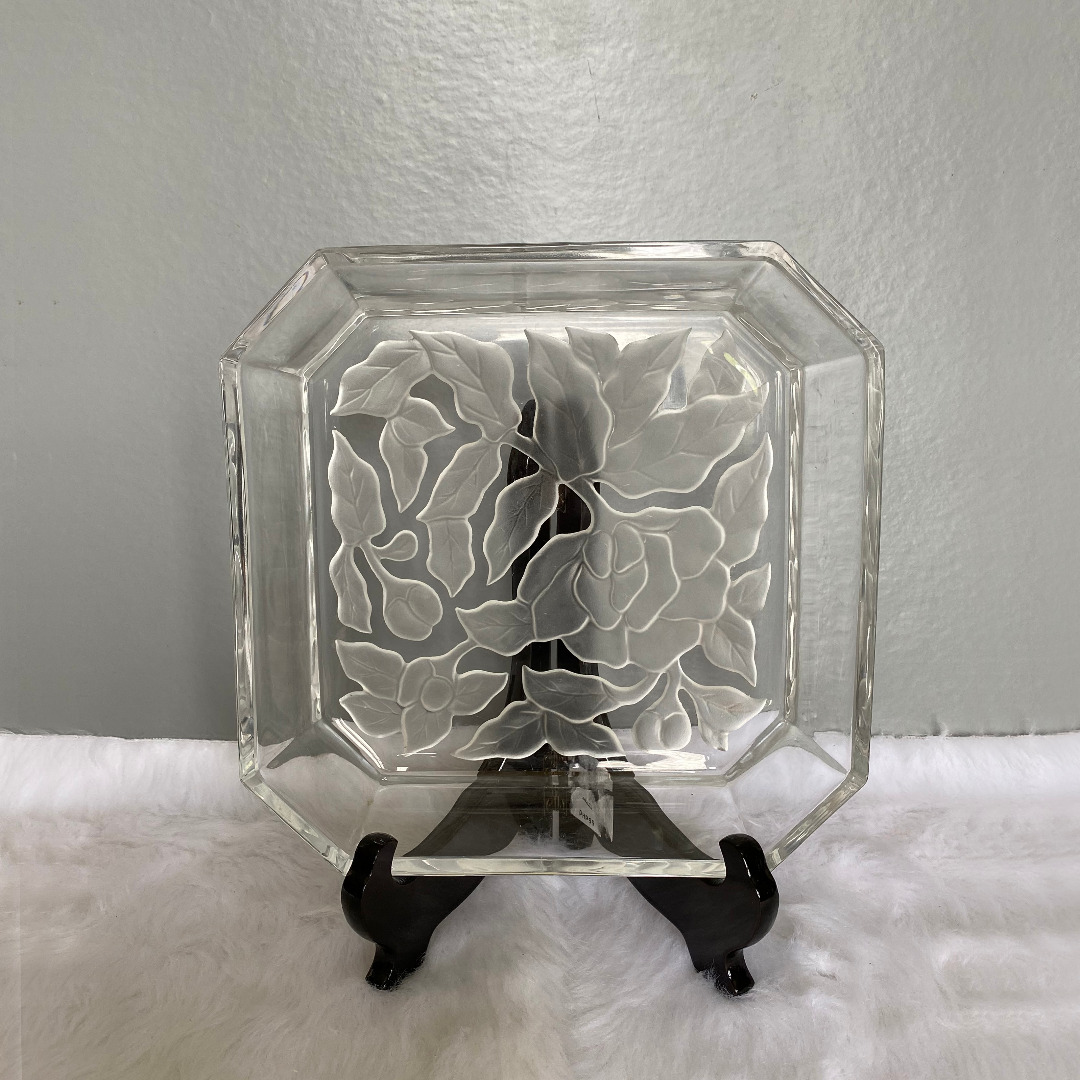 Hoya Square Embossed Bowl, Furniture & Home Living, Kitchenware ...