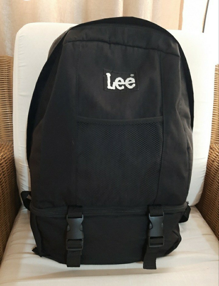 LEE CANVAS BACKPACK BOOK, Men's Fashion, Bags, Backpacks on Carousell