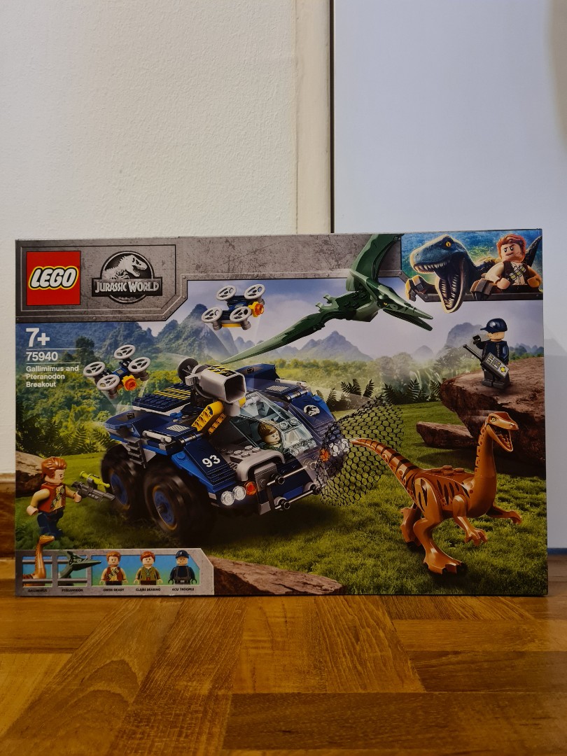 Lego 75940 Jurassic World Gallimimus and Pteranodon Breakout, Hobbies ...