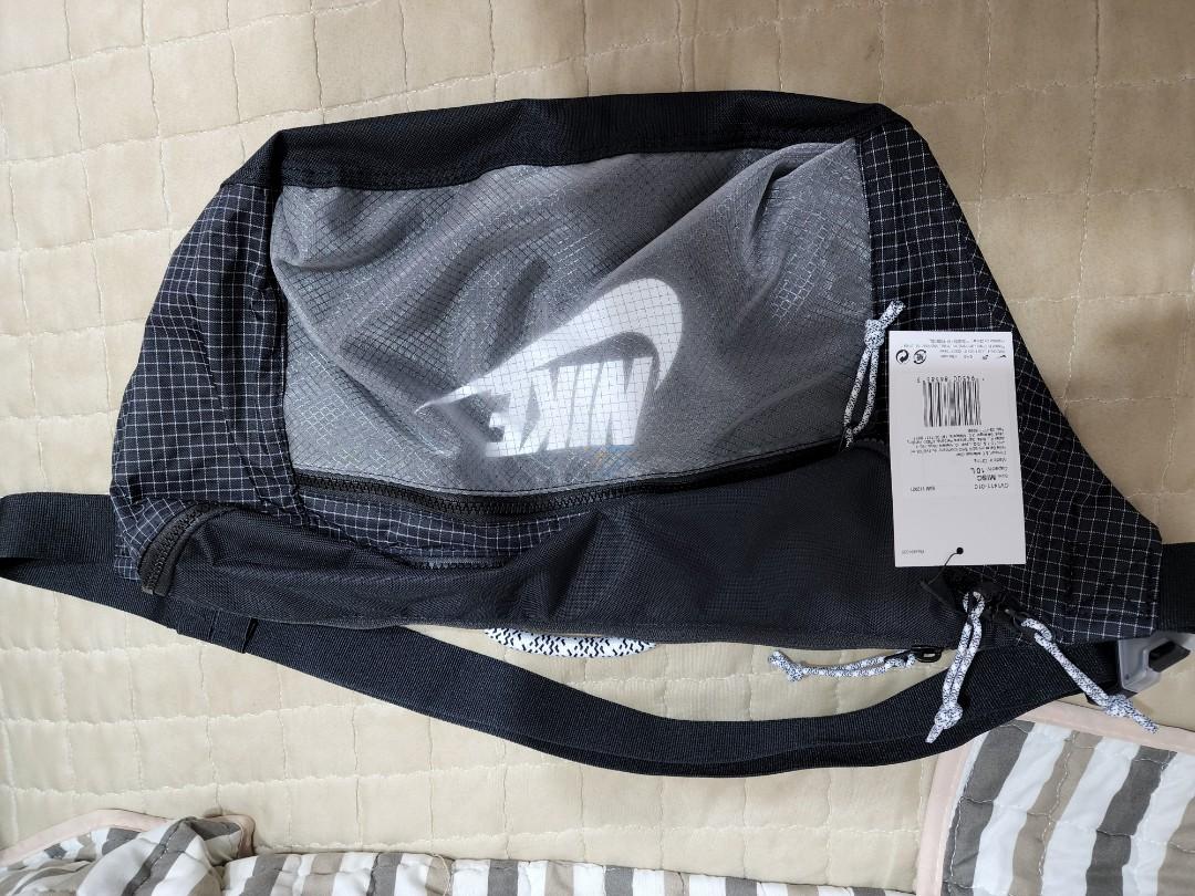 Nike Tech Hip Pack / Fanny Pack (10L), Men's Fashion, Bags, Sling Bags ...