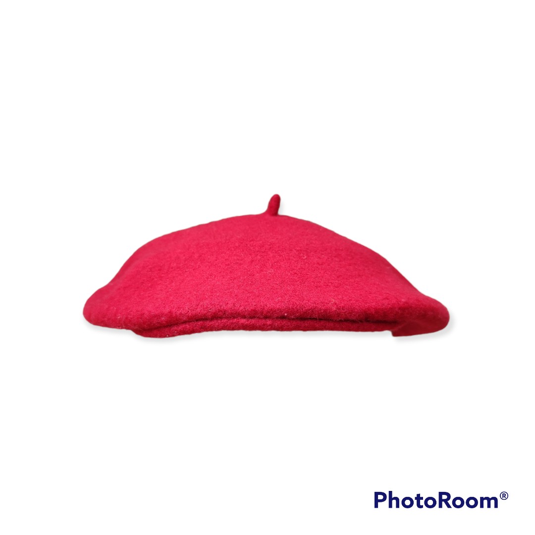 Red Beret French Parisian Hat. (100% Wool), Men's Fashion, Watches ...
