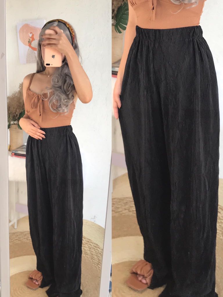 Ribbed flowy squarepants/wide leg pants, Women's Fashion, Bottoms ...