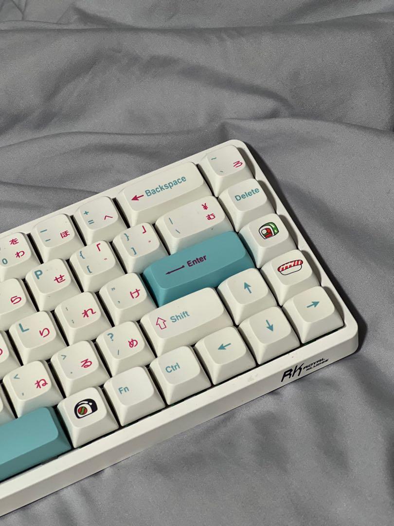 Royal Kludge rk68 keyboard with sushi keycaps and akko matcha green ...
