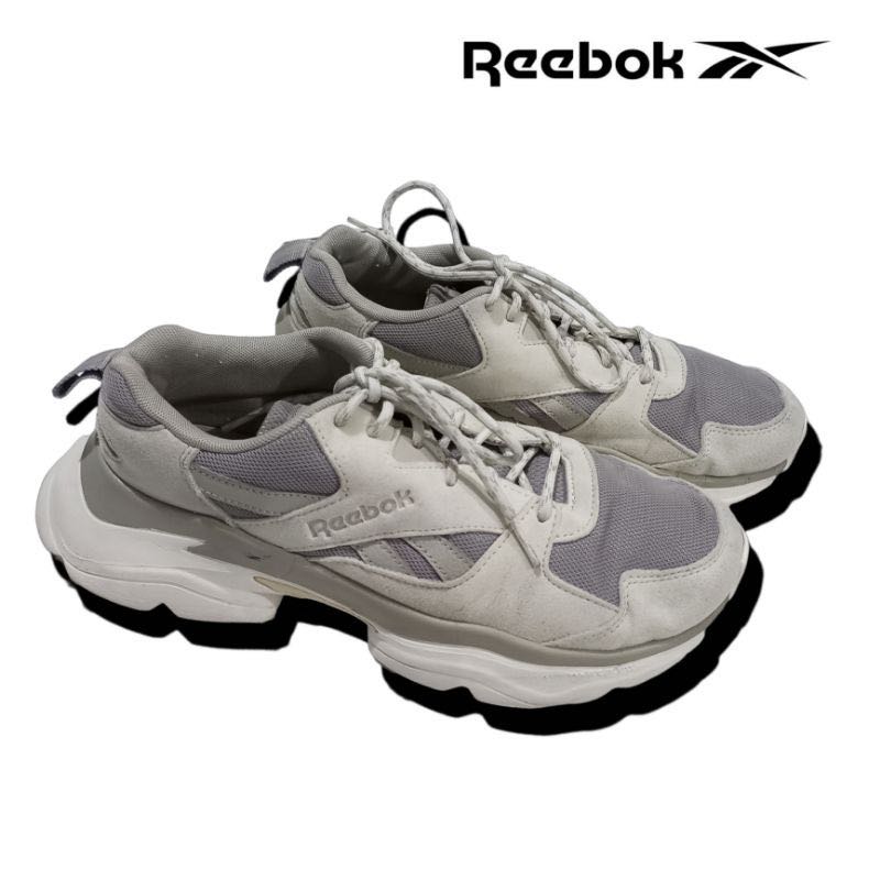 Sepatu Reebok, Olah Raga, Baju Olahraga di Carousell