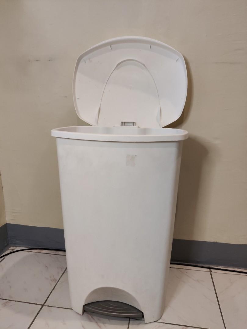 Sterilite | Step on Wastebasket | Trash Bin | White | Basurahan ...
