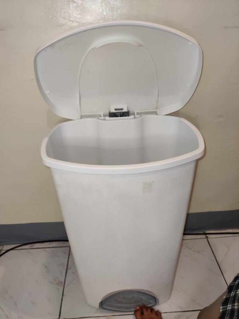 Sterilite | Step on Wastebasket | Trash Bin | White | Basurahan ...