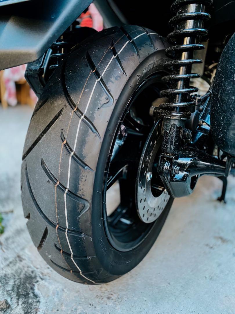 Yamaha Xmax standard tyre (Dunlop), Motorbikes on Carousell