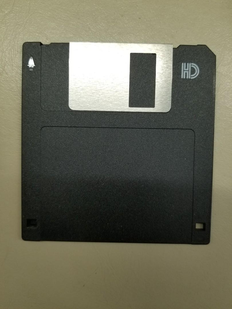 3.5" Classic Floppy Disk 經典3.5寸磁碟, 電腦＆科技, 電腦周邊及配件, 硬碟及儲存器 - Carousell