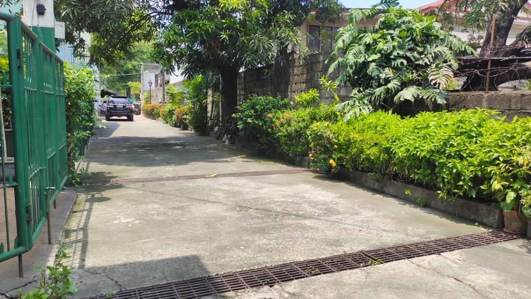 407sqm lot with old house to Demolish Interior Compound @Protacio St ...