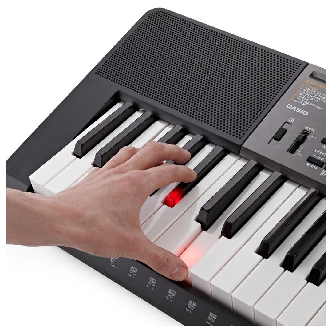 CASIO LK-265 keyboard with stand, chair, cover and pedal, Hobbies & Toys, Music & Media, Musical ...