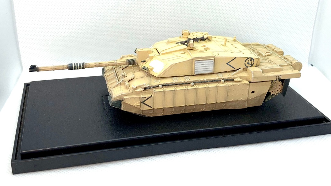 Challenger 2 w/ Upgrade Armor - Dragon Armor - 1:72 scale tank, Hobbies ...