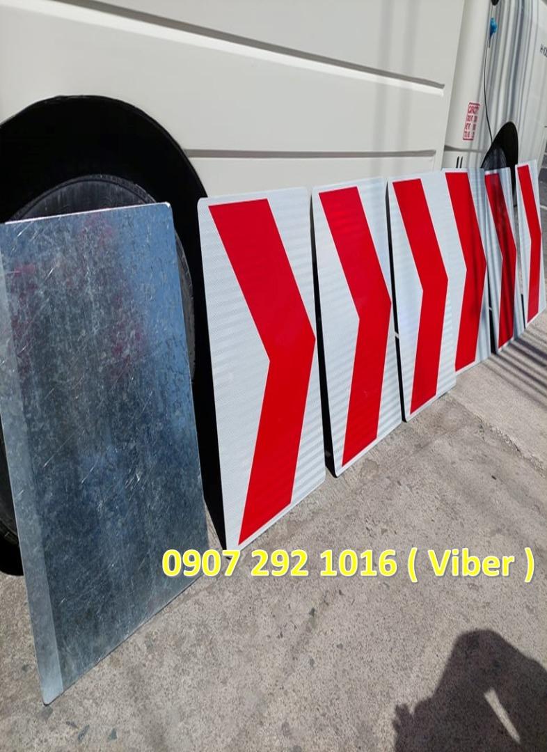 Chevron signage supplier 7, Commercial & Industrial, Construction ...