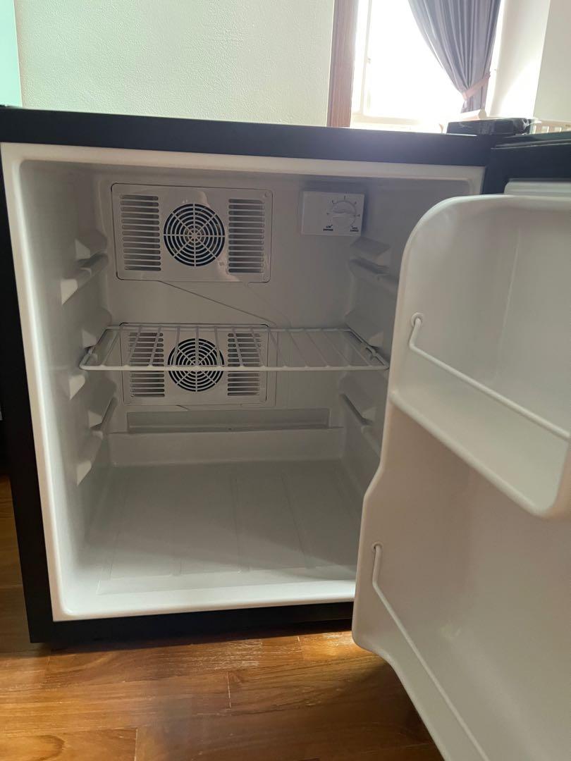 EuropAce ER 9250 50L Bar Fridge, Furniture & Home Living, Kitchenware ...