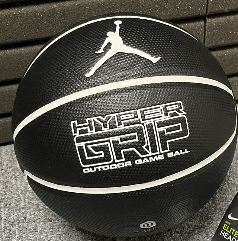 Jordan Hyper Grip 4P, 運動產品, 運動與體育, 運動與體育 - 球拍和球類運動 - Carousell