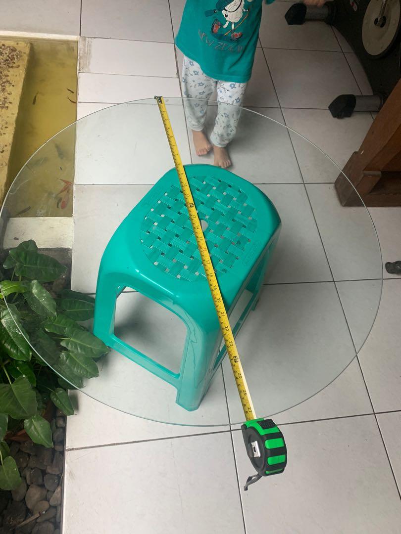 Kaca meja bulat diameter 70cm, Perabotan Rumah di Carousell