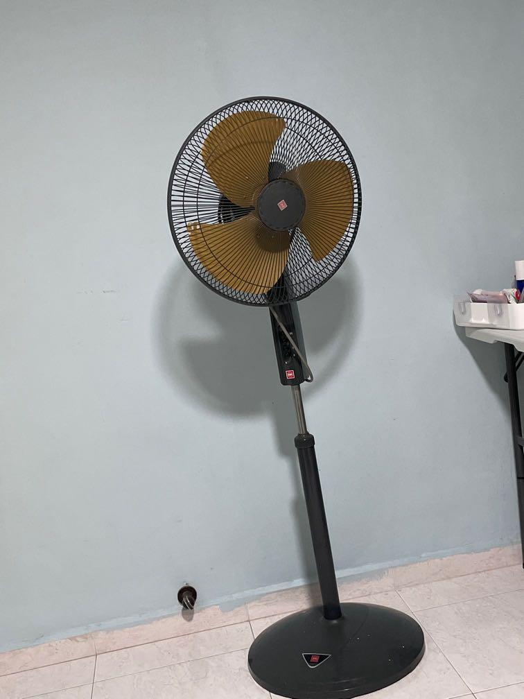 KDS stand fan, Furniture & Home Living, Lighting & Fans, Fans on Carousell
