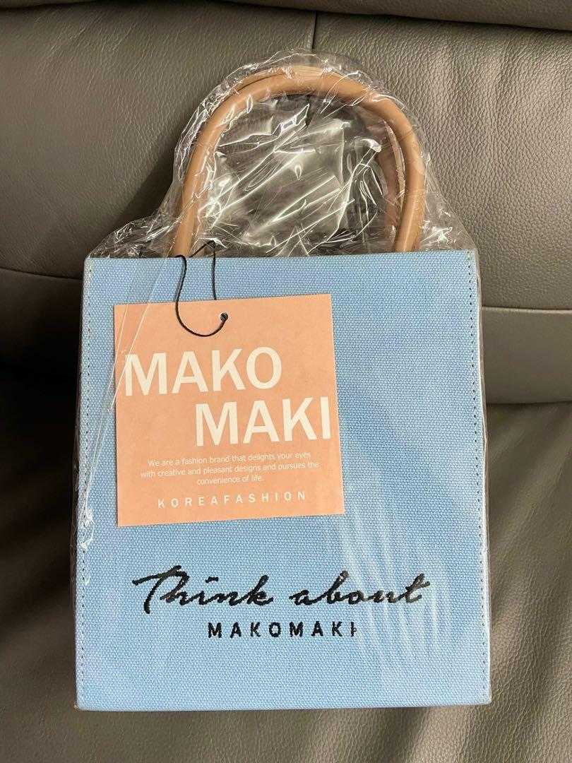 Mako Maki Lettering Box Crossbody Bag, Women's Fashion, Bags & Wallets ...