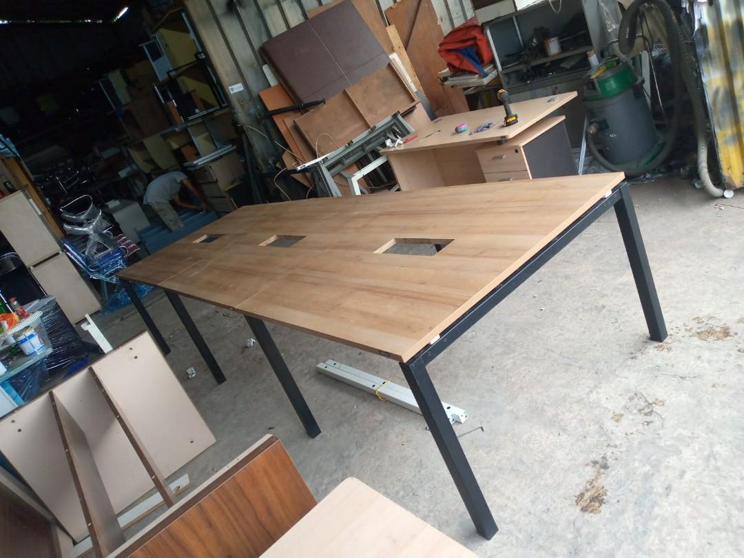 Meja meeting kantor informa 300 x 120 x 75, Perabotan Rumah di Carousell