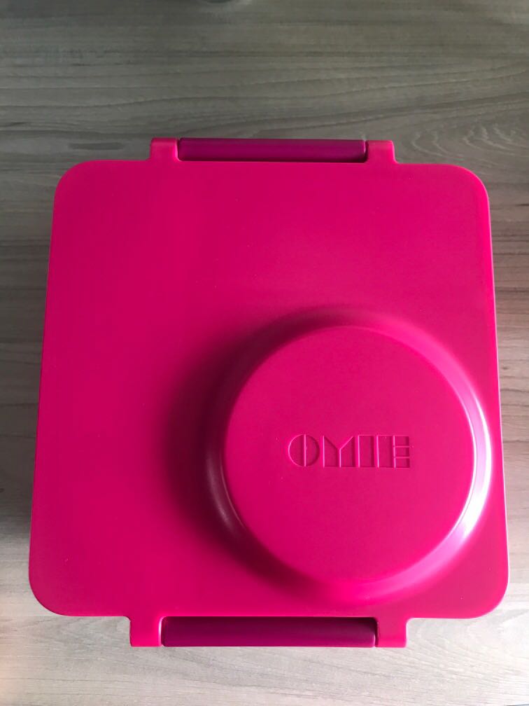 Omie lunch box, Babies & Kids, Going Out, Other Babies Going Out Needs ...