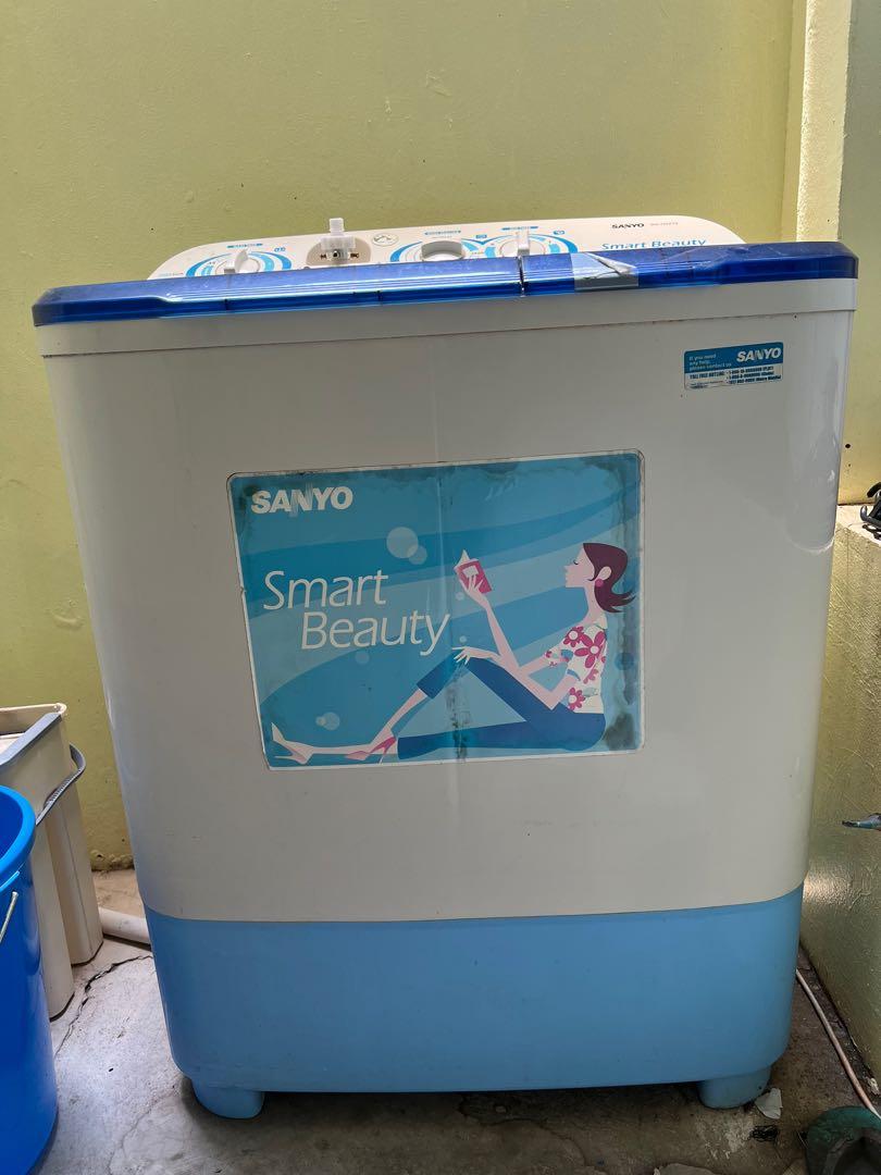 Sanyo twin tub washing machine, TV & Home Appliances, Washing Machines ...