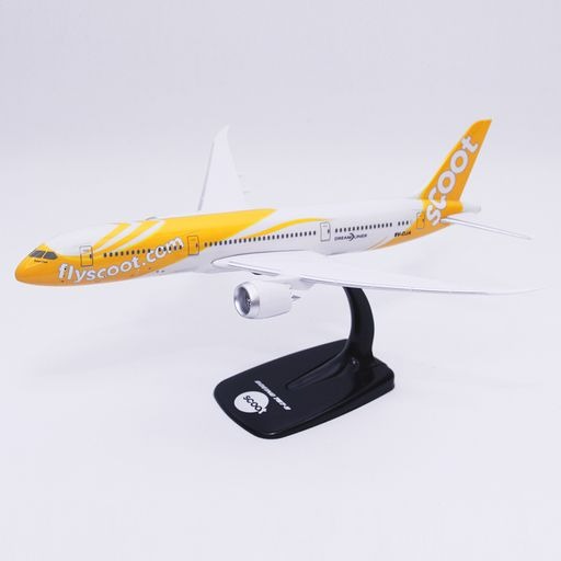 SCOOT BOEING B787-9 DREAM)LINER 1:250 SNAP-FIT PLASTIC AIRPLANE ...