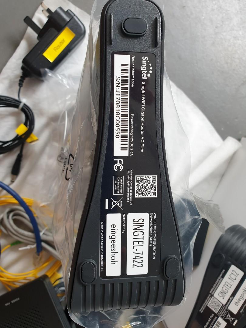 Singtel router modem 2 sets, Computers & Tech, Parts & Accessories ...