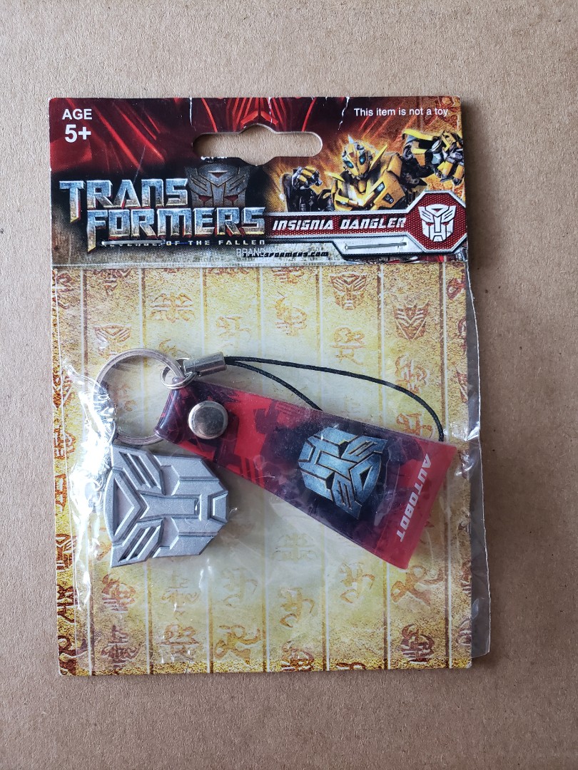 Transformers key chain, 興趣及遊戲, 玩具 & 遊戲類 - Carousell