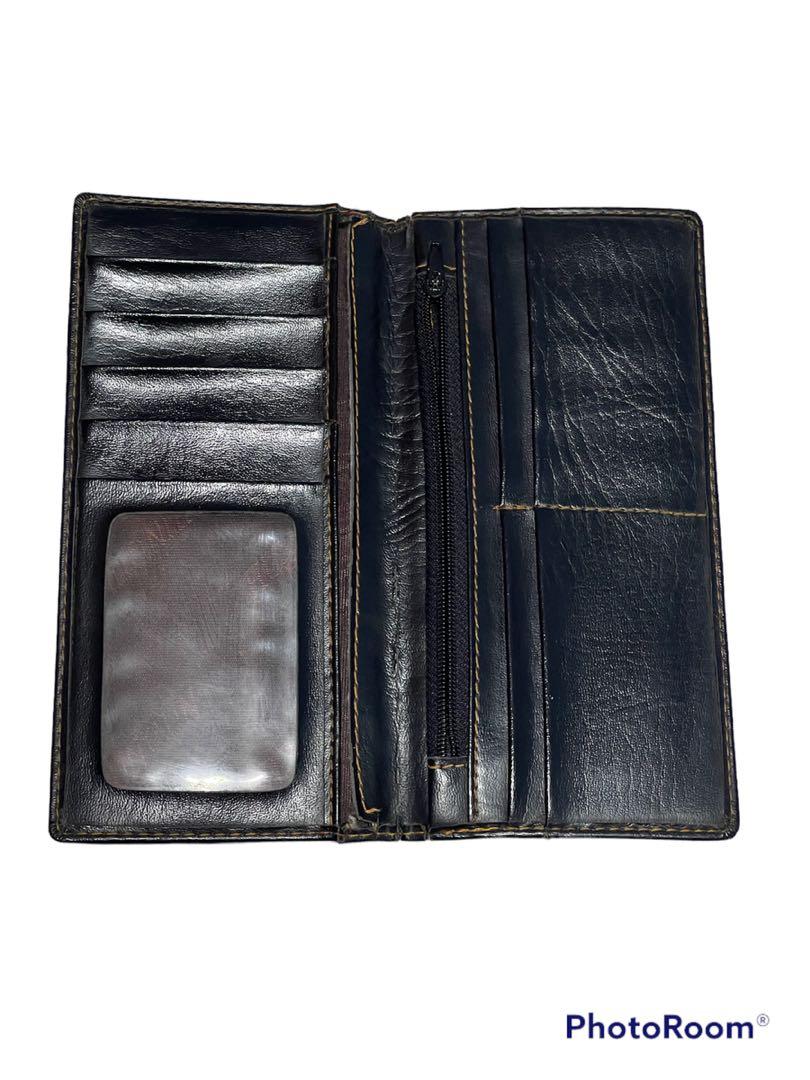 Vintage Marlboro Classics Leather Wallet, Women's Fashion, Bags ...