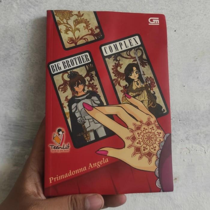 Big Brother Complex - Primadonna Angela, Buku & Alat Tulis, Buku di ...