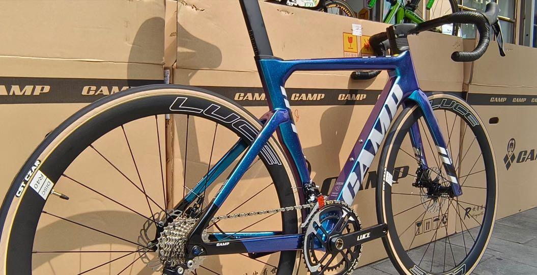 Camp Ace 7000白色52碼105油碟全內線公路車 / Ace 5000變色龍46碼105三寶碟剎公路車 disc roadbike, 運動產品, 單車及配件, 單車 - Carousell