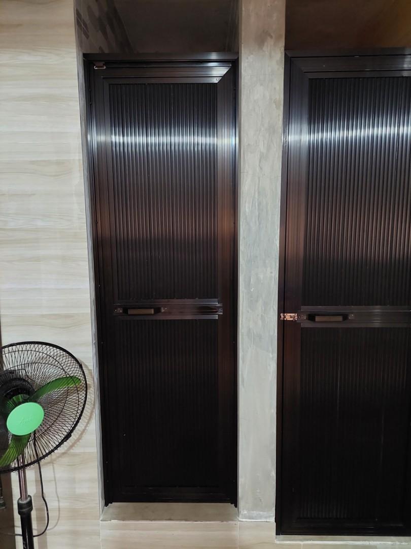 Cr door / alum., Furniture & Home Living, Office Furniture & Fixtures ...