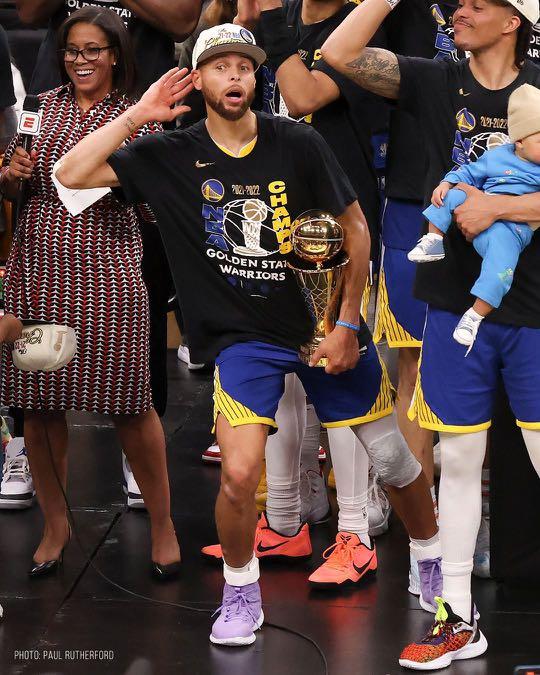 Curry 4 Flotro Purple Vivid Lilac Museum Grape, Men's Fashion, Footwear ...