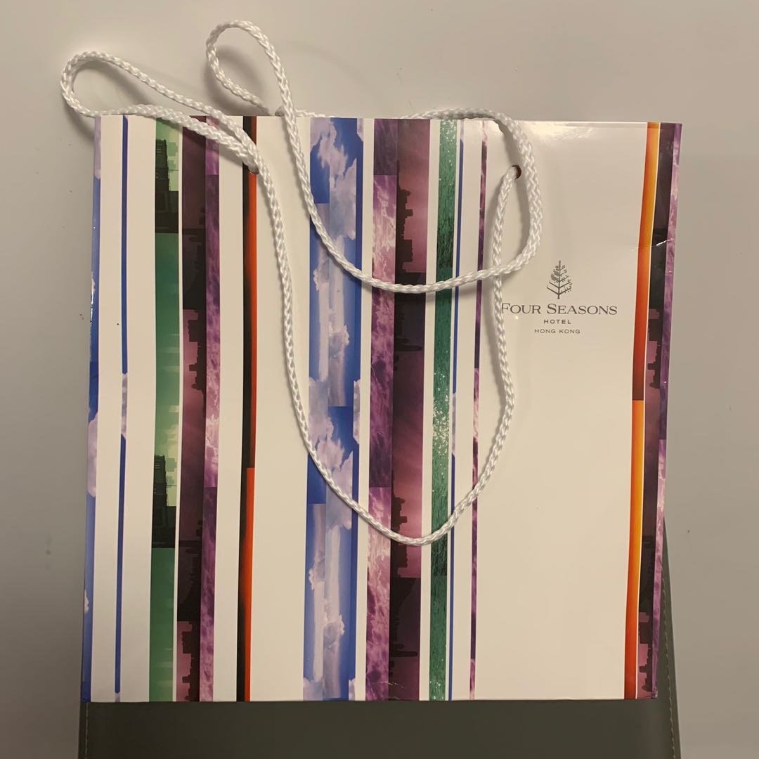 Four Seasons Hotel paper bag, 興趣及遊戲, 手作＆自家設計, 其他 - Carousell