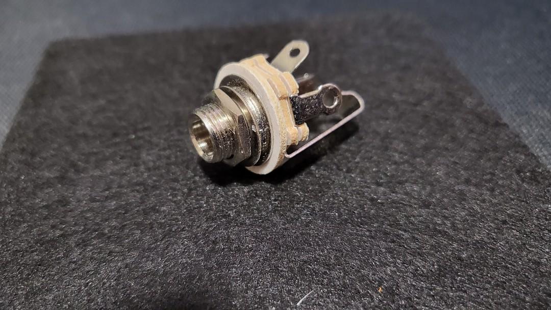 Extra Guitar parts, capacitors, screw mounts, mini toggle switch ...