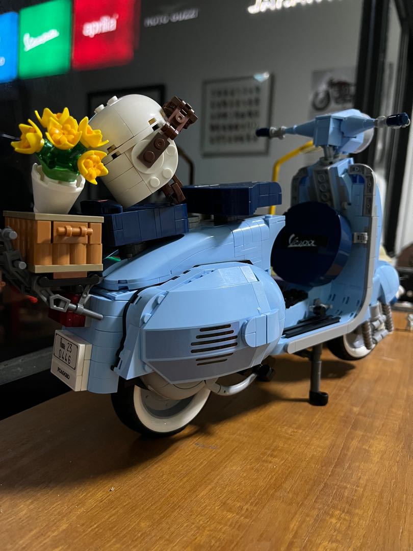 Lego vespa /vespa Made in China for PO, Toys & Collectibles, Mainan di ...