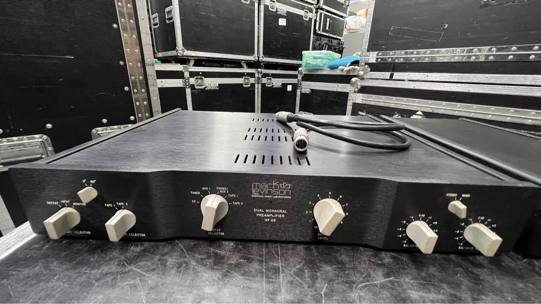 Mark Levinson 26 pre Amp, 音響器材, 其他音響配件及設備 - Carousell