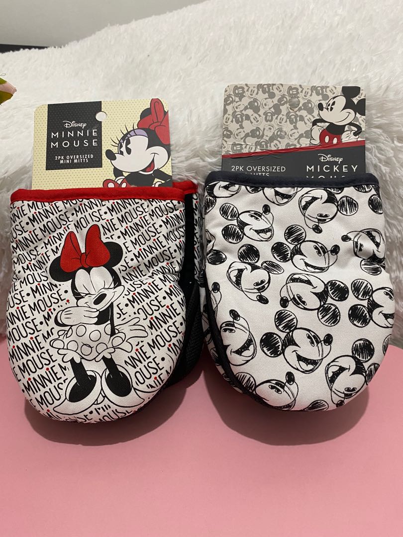 Minnie Mouse/Mickey Mouse oversize Mini mitts, Furniture & Home Living ...
