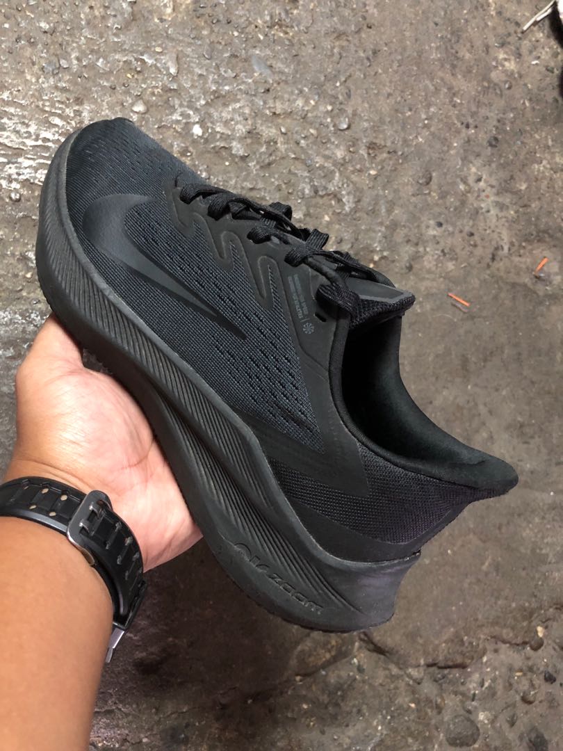 Nike Air Zoom Winflo 7 Black Anthracite Running Shoes(25.5 cm), Men's ...