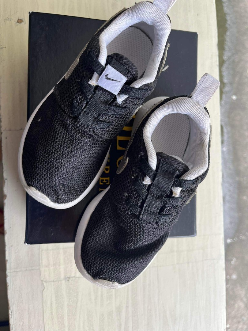 Nike for kids, Babies & Kids, Babies & Kids Fashion on Carousell