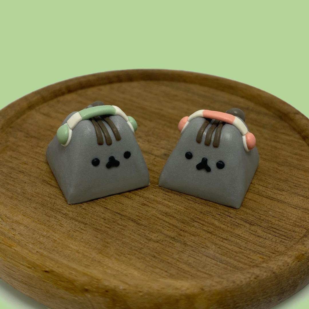 Pusheen Gamer Artisan Keycap, Computers & Tech, Parts & Accessories ...