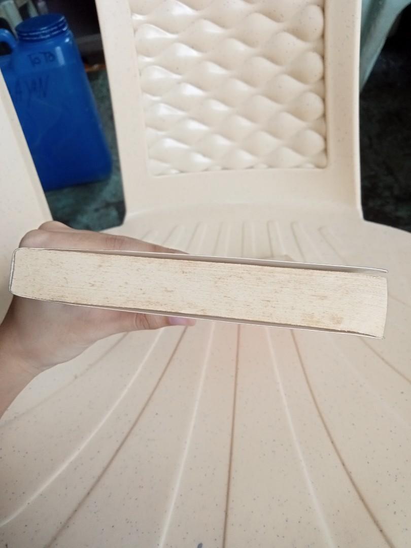 RAZOR SHARP by FERN MICHAELS, Hobbies & Toys, Books & Magazines, Fiction & Non-Fiction on Carousell