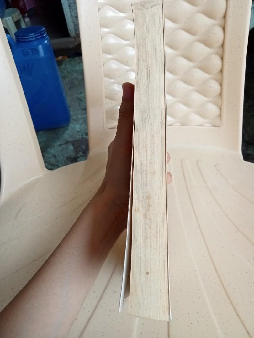 RAZOR SHARP by FERN MICHAELS, Hobbies & Toys, Books & Magazines, Fiction & Non-Fiction on Carousell