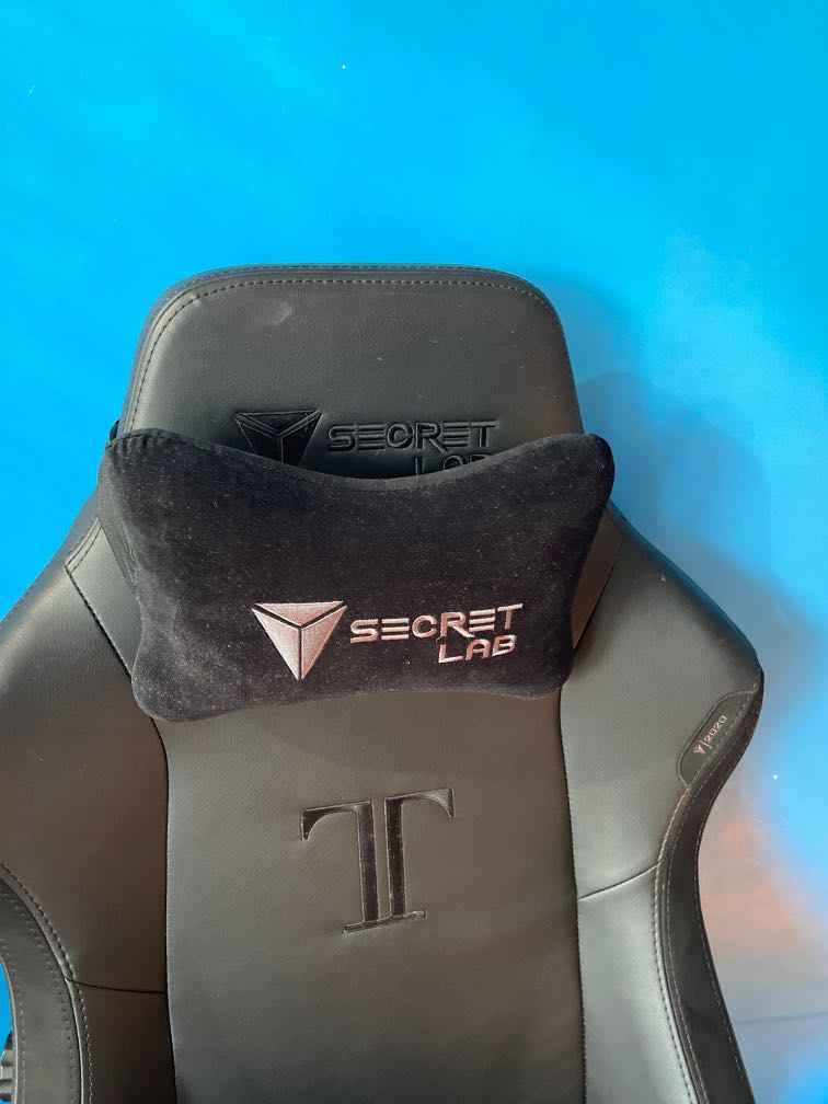 Secretlab Titan - Gaming Chair, Furniture & Home Living, Furniture ...