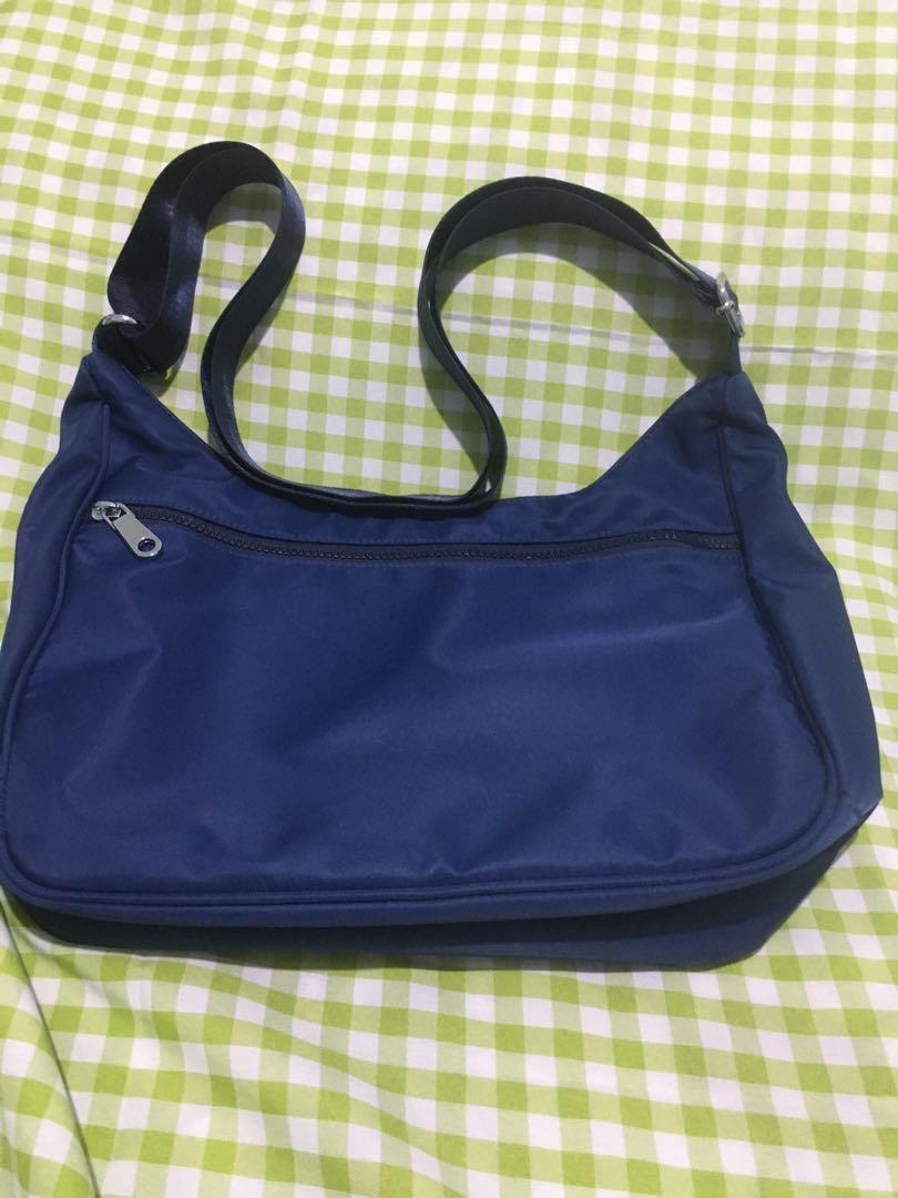 Spunn blue shoulder bag, Women's Fashion, Bags & Wallets, Shoulder Bags ...