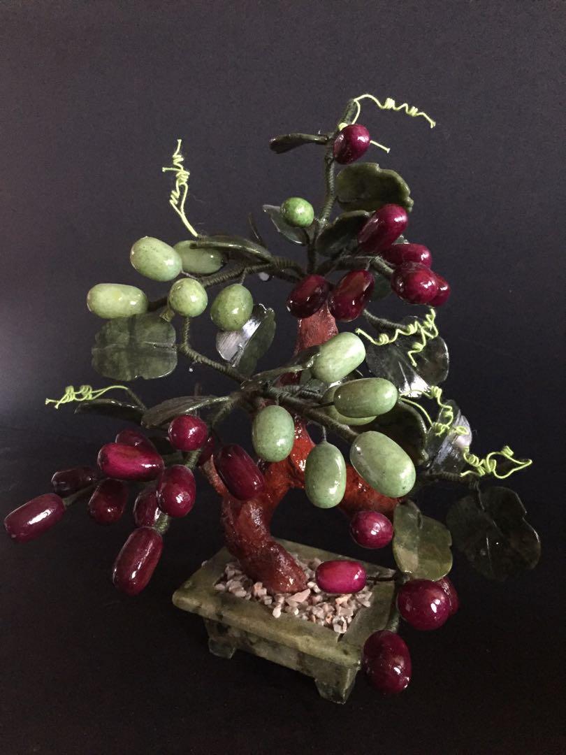 Table Abundance Grapes Display, Furniture & Home Living, Home Decor ...