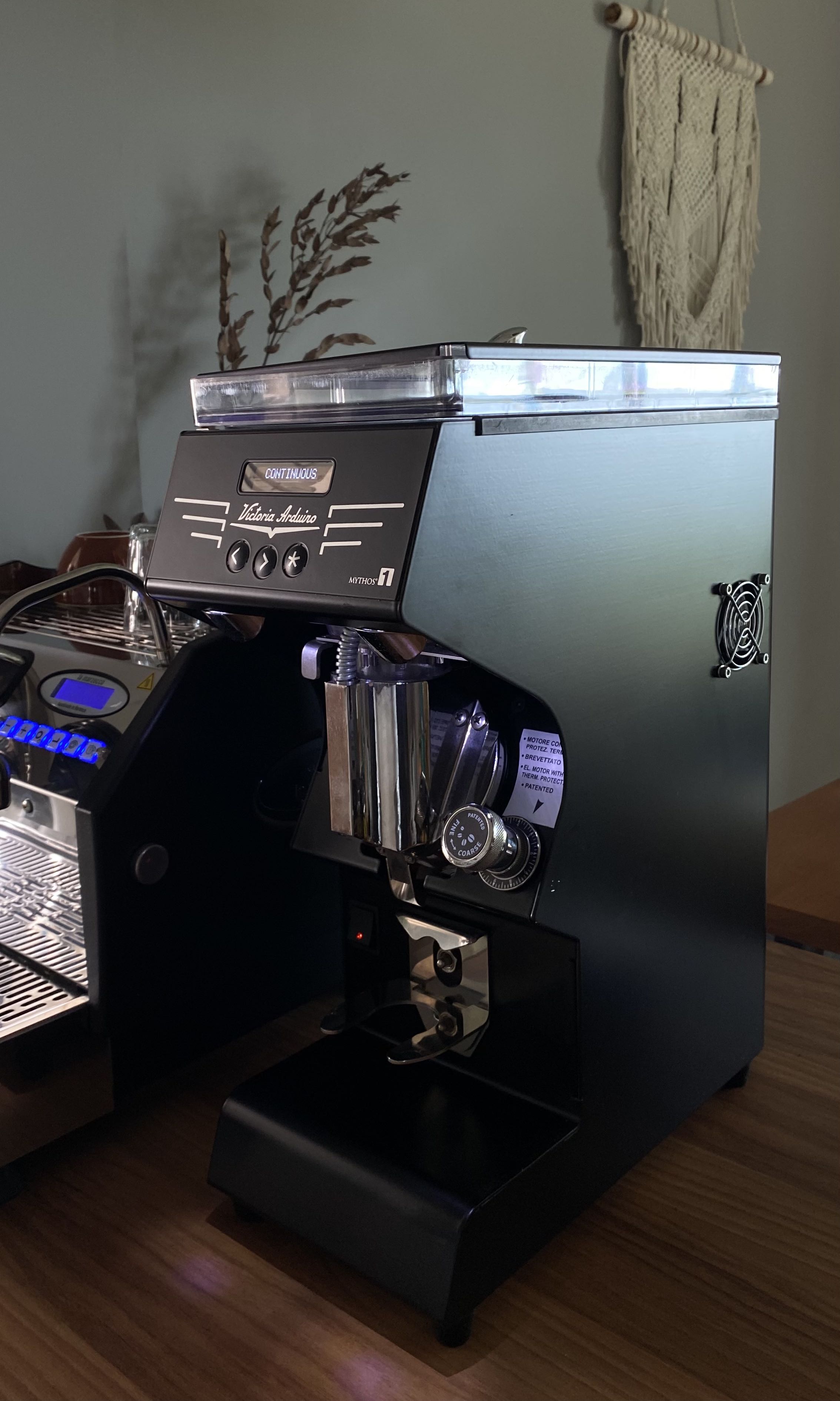 Victoria Arduino Mythos One Coffee Grinder, TV & Home Appliances ...