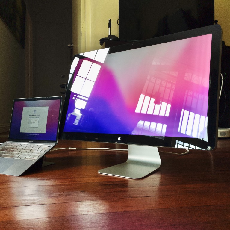 Apple 27-Inch LED Cinema Display (Free type C adapter), Computers ...